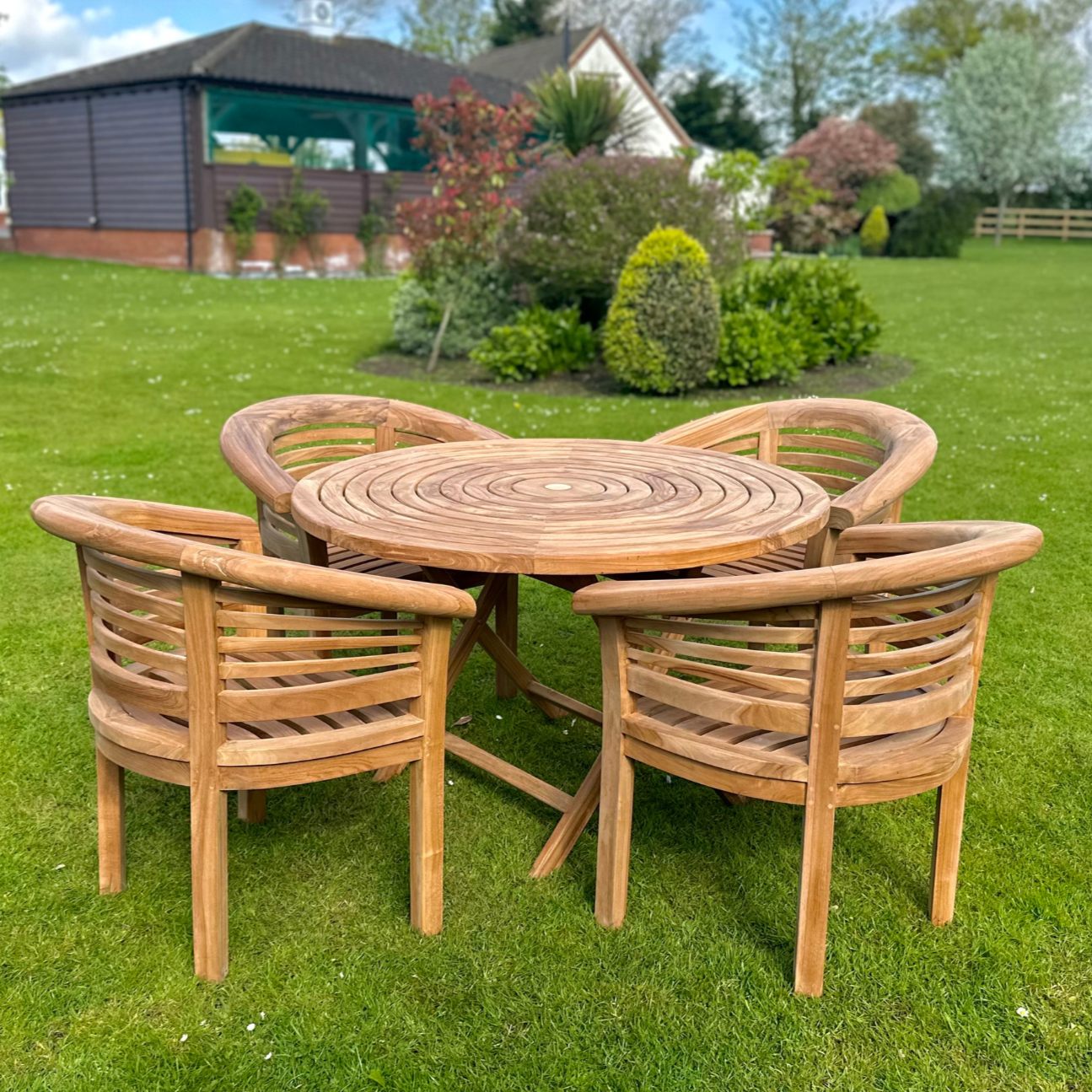 The Churchill Dining Set