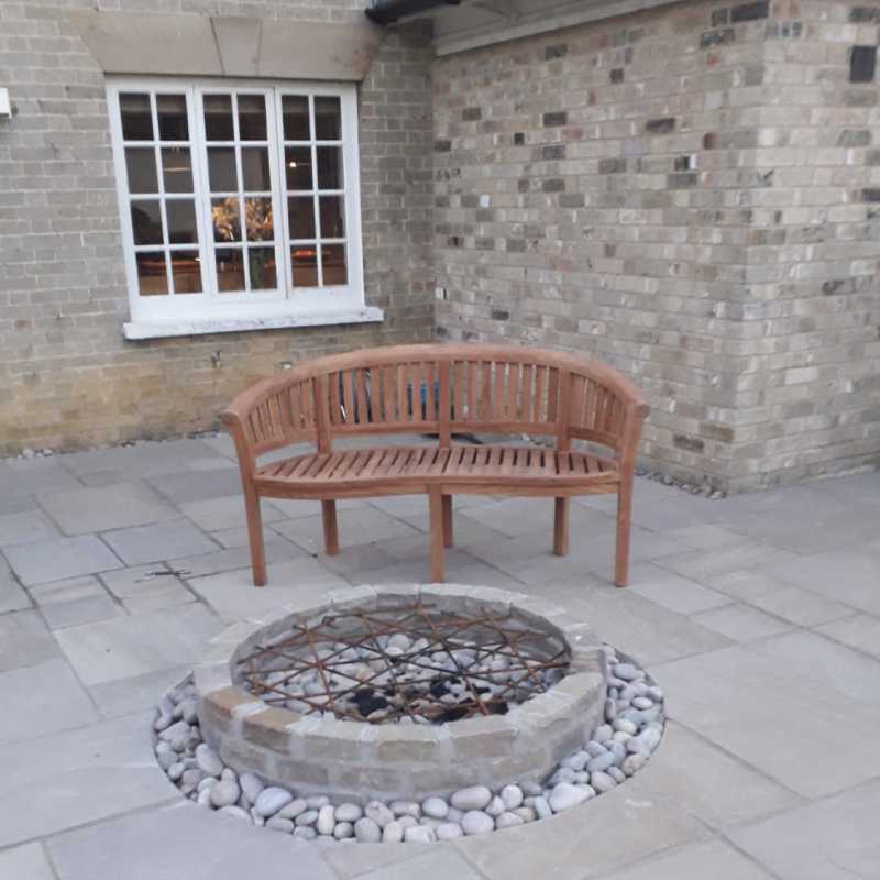 The George Washington Bow Bench For Outdoor – Norfolk Designer Gardens